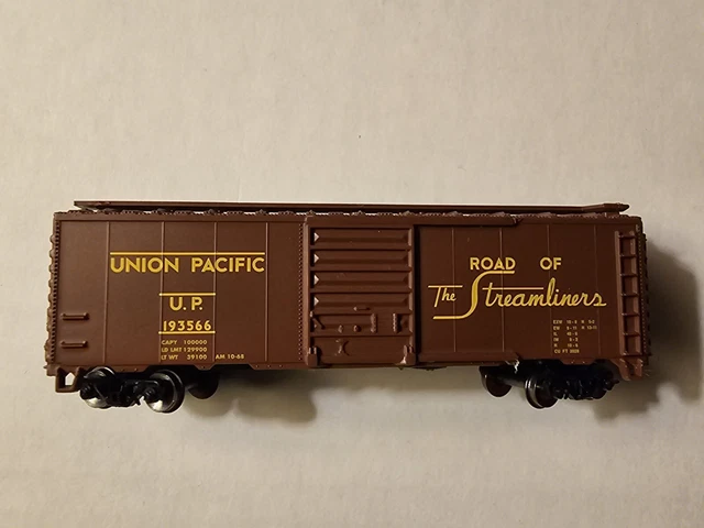 BOÎTE DE 40' voiture roues/coupleurs en acier Union Pacific Road of the Streamliners échelle N ...