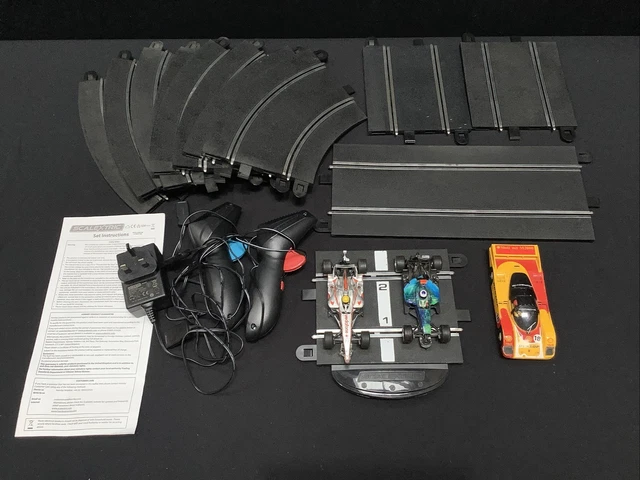 CLASSIC SCALECTRIX SET with Track, Cars and Controllers £26.00 ...