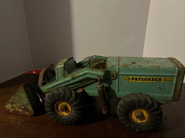 VINTAGE 1958 NYLINT Payloader #1600 green pressed steel toy with play ...
