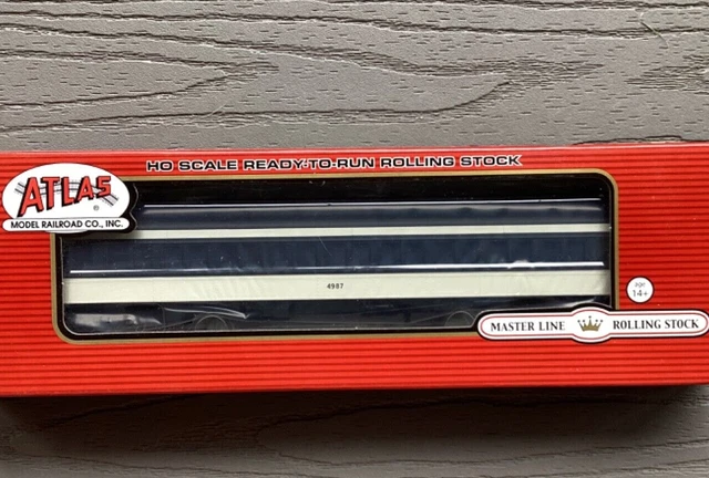 ATLAS 1/87 HO Cn Canadian National Paired Window Coach Car Rd #4987 Nib ...