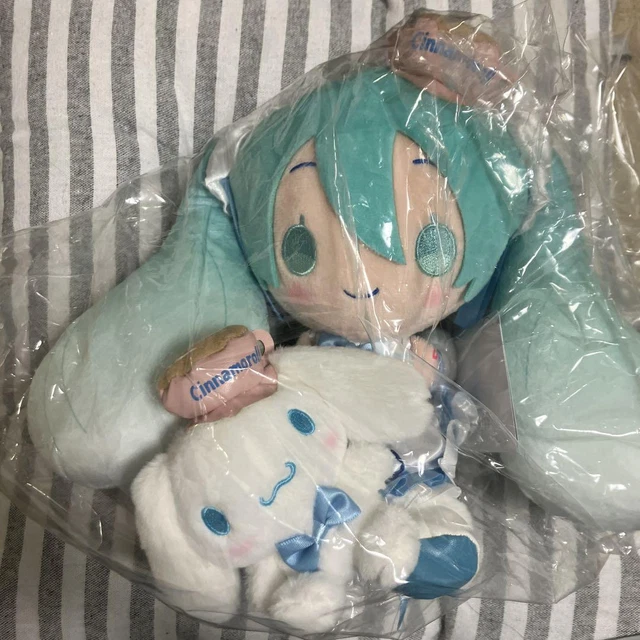 HATSUNE MIKU CINNAMOROLL Collaboration Peluche ISETAN EUR 269,31 - PicClick IT