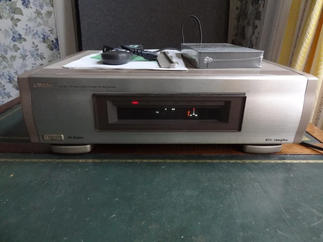 JVC VICTOR HR-W5 W-VHS Registratore Hi-Vision S-VHS videoregistratore EUR 229,60 - PicClick IT