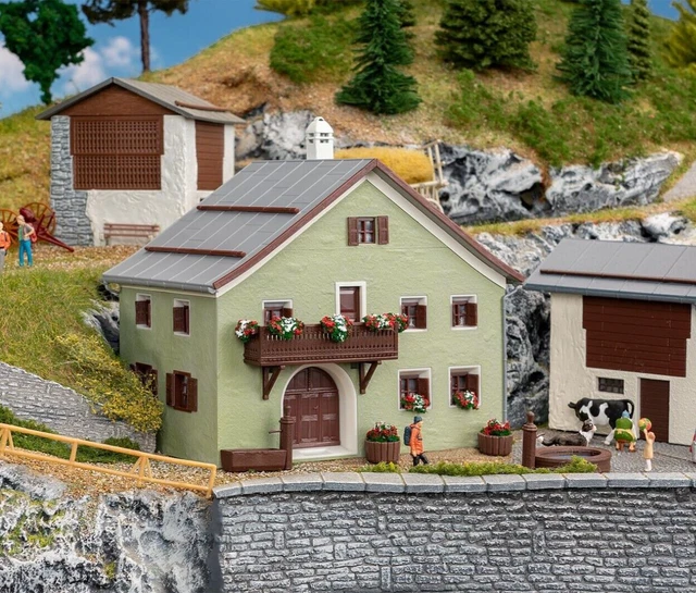FALLER BAUSATZ 1:87/SPUR H0 Gebäude/Haus, Engadiner Wohnhaus, 215 Teile ...