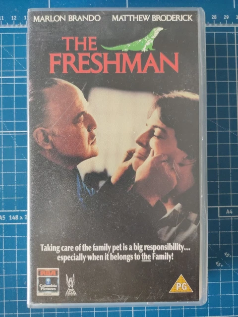 THE FRESHMAN (1992 Edition) Marlon Brando,Matthew Broderick (PAL VHS) £ ...