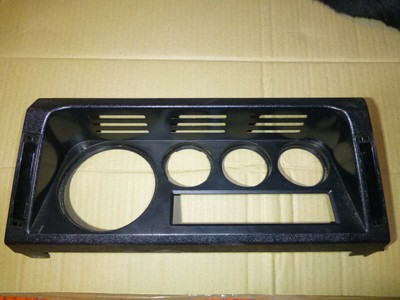 LAND ROVER DEFENDER 90 110-Td5 Binnacle-Speedo Surround-1 Fitting Lug ...