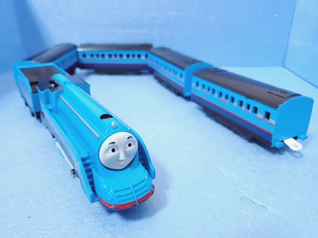 PLARAIL TOMY THOMAS & Friends Shooting Star Gordon 4 Coach Set £96.48 ...