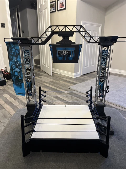 SMACKDOWN WWE WWF Wrestling Figure Arena Stage Ring Electronic Sounds ...