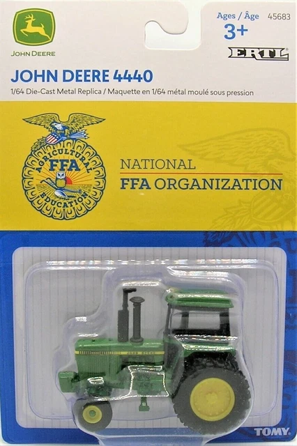 TRACTEUR JOHN DEERE 4440 échelle Ertl avec logo national FFA neuf 45683 ...
