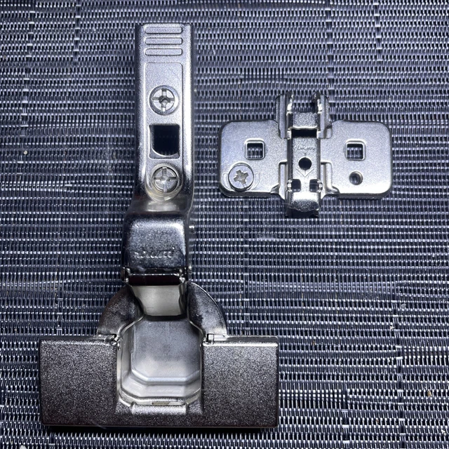 BLUM 74.159 -01.03 Scharnier 120° mit Clip Feder und Montageplatte ...