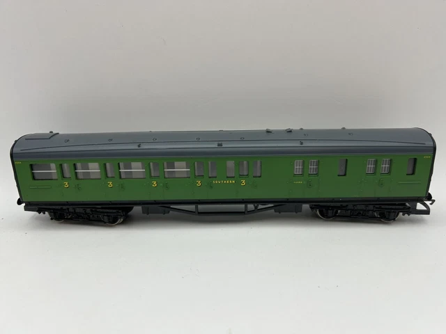HORNBY R487 SOUTHERN SR MALACHITE MAUNSELL 3rd BRAKE CAR COACH 6564 £14 ...