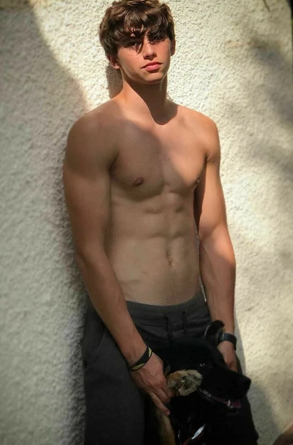 Shirtless Male Muscular Smooth Young Jock Hunk Swimmer Build Photo 4x6