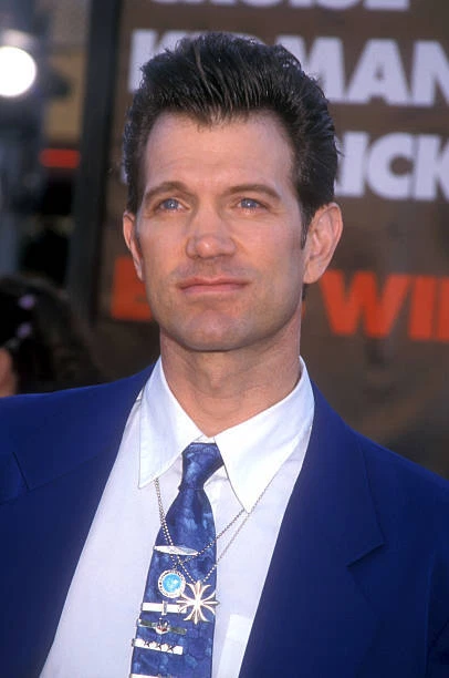 CHRIS ISAAK AT Eyes Wide Shut LA Premiere at Mann Village Thea- 1999 ...