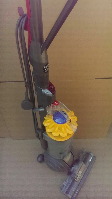 DYSON DC40 ANIMAL Ball aspirateur vertical Dyson neuf moteur (garantie ... DYSON DC40 ANIMAL Ball aspirateur vertical Dyson neuf moteur (garantie ...