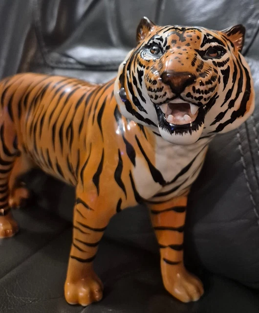 VINTAGE BEAUTIFUL BESWICK Large Tiger, 11 inches Tigress Figurine £69. ...