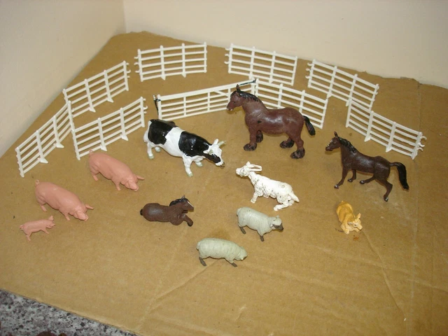 ORIGINAL VINTAGE BRITAINS Farm animals and Fencing good condition loft ...