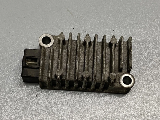 UN REGOLATORE TENSIONE SH629A-12 Motocicletta Yamaha 125 Tdr 4FU EUR 26 ...