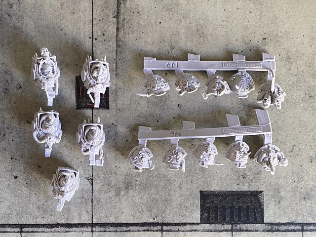 SPACE MARINES 40K Forge World Chaos Death Guard Terminators Torsos ...
