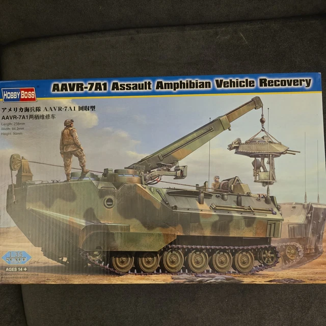 HOBBYBOSS 82411 - 1:35 AAVR-7A1 Assault Amphibian Vehicle Recovery OVP ...