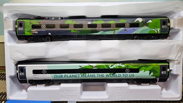 R40451 HORNBY AVANTI West Coast Class 390 Climate Change Livery Coach ...