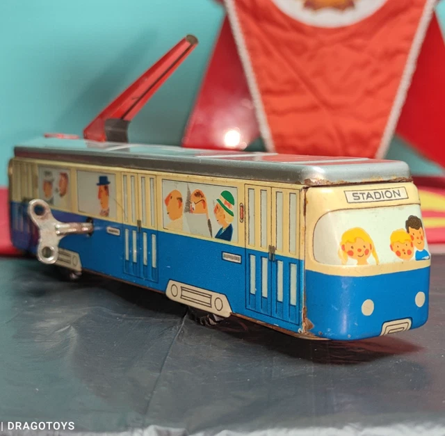 VINTAGE TROLLEY TRAIN STADION TIN WIND UP TOY MSB VEB GERMANY 60's KEY ...