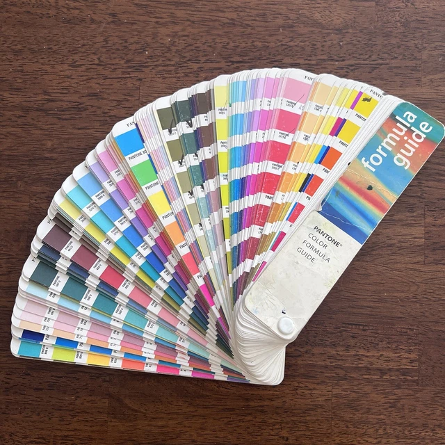 VINTAGE PANTONE COLOR Guide - Formula Guide for Solid Coated - 3rd Ed ...