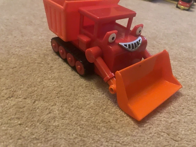 BOB THE BUILDER Muck the Bulldozer Push Along Toy Vehicle £0.99 ...