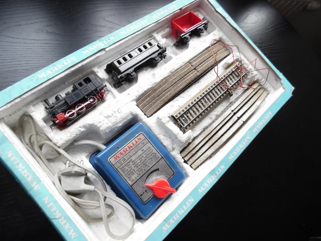 EISENBAHN MÄRKLIN GRUNDPACKUNG 2930 ?? mit Trafo EUR 29,99 - PicClick DE