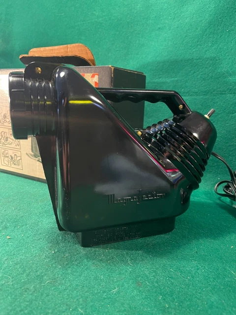 VINTAGE 1960S MAGNAJECTOR Magnifier TOY Projector W/Box RARE WORKS ...