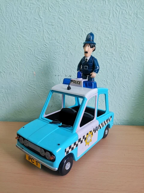POSTMAN PAT POLICE Toy Car With PC Shelby Figure Bundle £9.99 - PicClick UK