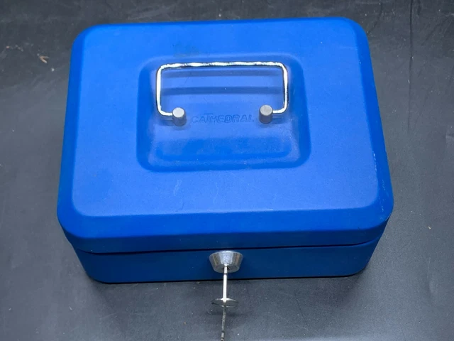 VINTAGE METAL CATHEDRAL Steel Petty Cash Change Money Box And Keys £9. ...