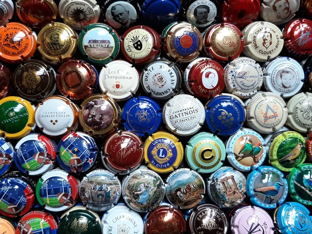 BEAU LOT DE 200 capsules de champagne différentes avec belles séries ...