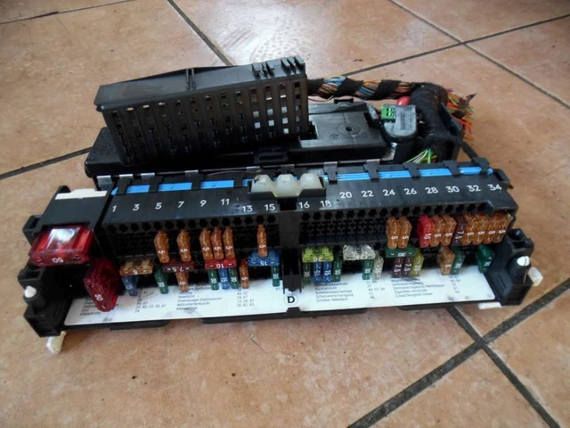 BMW E46 320D fuse box central electric 8364540 £33.15 - PicClick UK