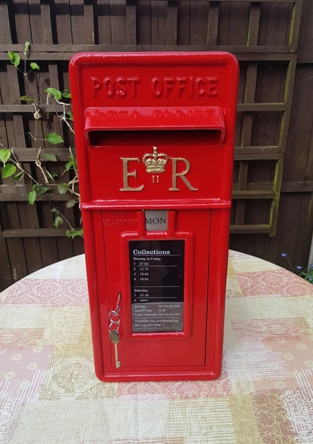 ROYAL MAIL &POST Office" GPO 1960s ER11 Lamp Post Box Genuine Cast iron ...