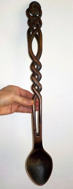 GRANDE CUILLÈRE GALLOISE ou celtique en bois sculpté & ajouré de 55 cm ...