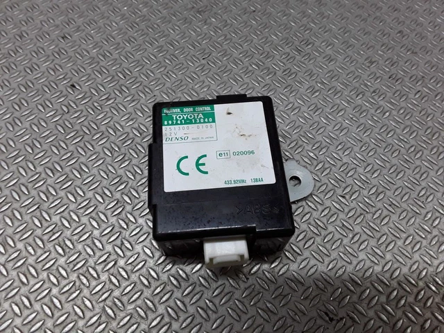 TOYOTA COROLLA VERSO E121 2003 module unité de commande de porte ...