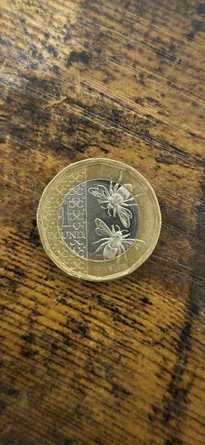 2025 KING CHARLES Bees £1 Coin One Pound TRACKED AND SIGNED FREE ...