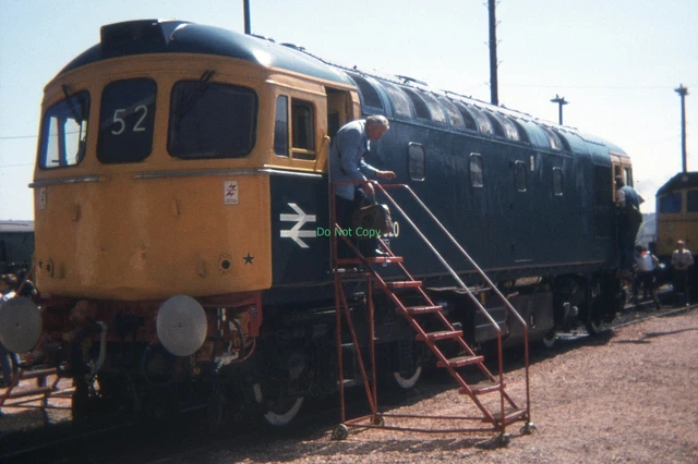 F35 35MM SLIDE BR Class 33 33020 @ Reading £3.54 - PicClick UK