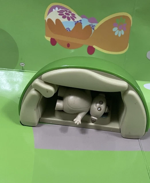 IN THE NIGHT Garden Makka Pakka Bed Cave Soft N Cosy World - Ideal Cake ...