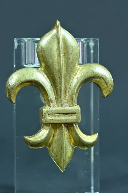 ANCIEN CACHE CLOU en bronze doré fleur de lys royaliste decor royal 19e ...