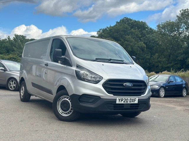 2020 FORD TRANSIT Custom 320 L2 2.0 EcoBlue 130ps Low Roof Leader Van £ ...