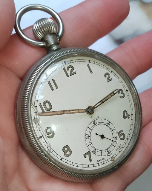 WWII BRITISH ARMY Issue GSTP /I\ Pocket Watch Swiss 15J screw case ...
