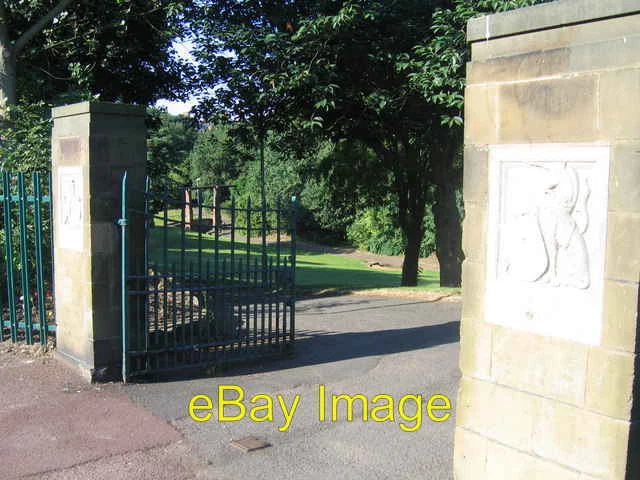 PHOTO 6X4 PARK Gates Hebburn Main entrance to Bill Quay Park from ...