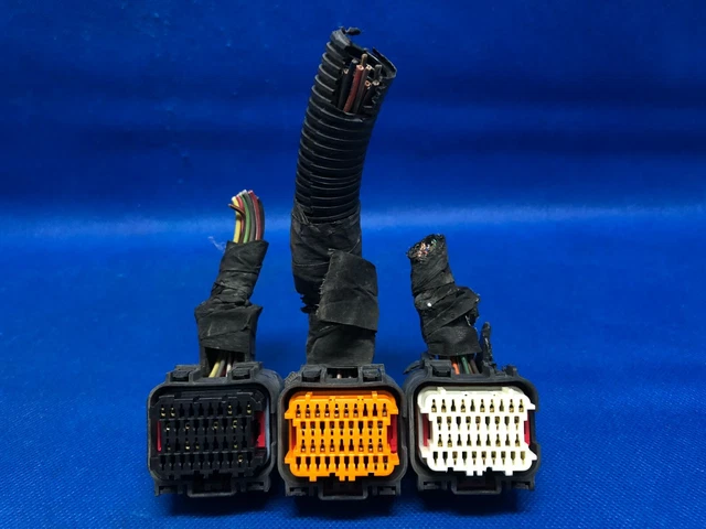 04 DODGE NEON 2.0L Mt Ecm Ecu Pcm Engine Computer Plugs Connectors ...