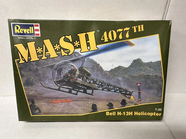 REVELL MASH 4077TH Bell H-13H Helicopter 1:35 Model Kit #4334 ...