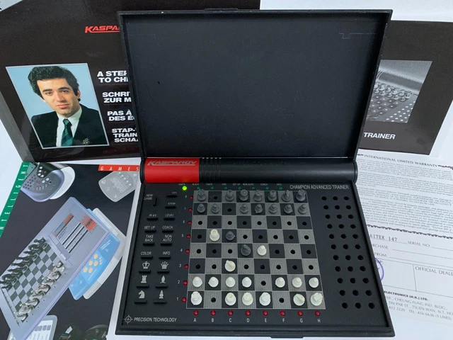 VINTAGE SAITEK KASPAROV Chess Champion Advanced Trainer Computer with ...