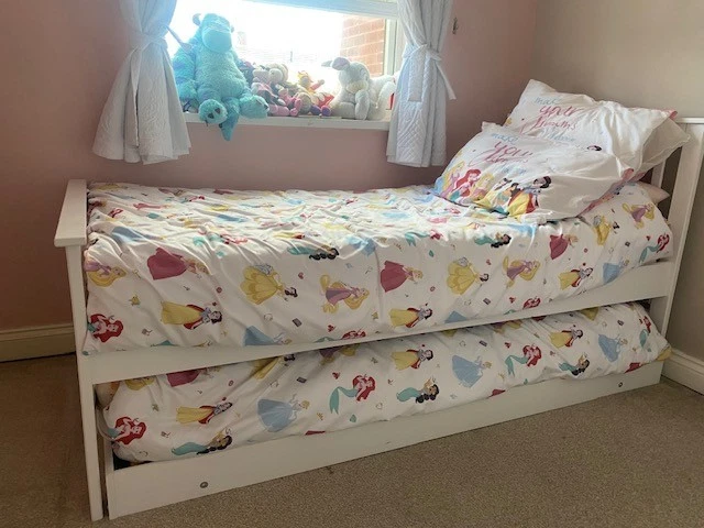 SINGLE BED WITH a pull out trundle £23.29 - PicClick UK