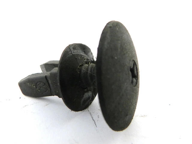 VW GOLF MK3 Front Windscreen Scuttle Panel Screw And Bung £1.99 ...