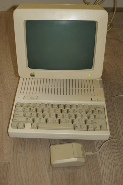 COMPUTER VINTAGE APPLE IIc con monitor e mouse EUR 141,16 - PicClick IT