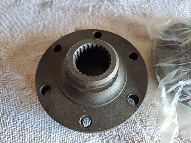 LAND ROVER SERIES 24 Spline Drive Flanges x 2 £16.12 - PicClick UK