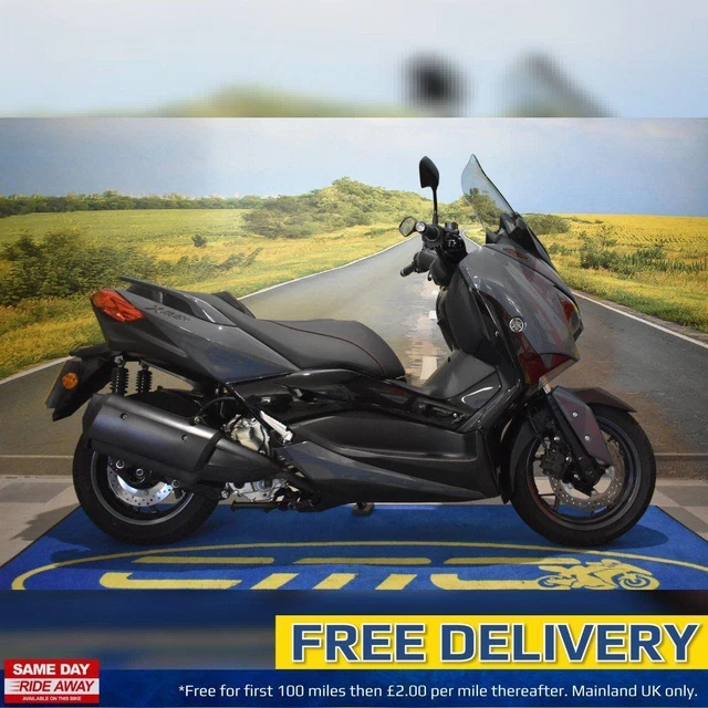 YAMAHA XMAX 300 Tech Max 2022 - Ex Demo, Only 347 Miles £5,649.00 ...